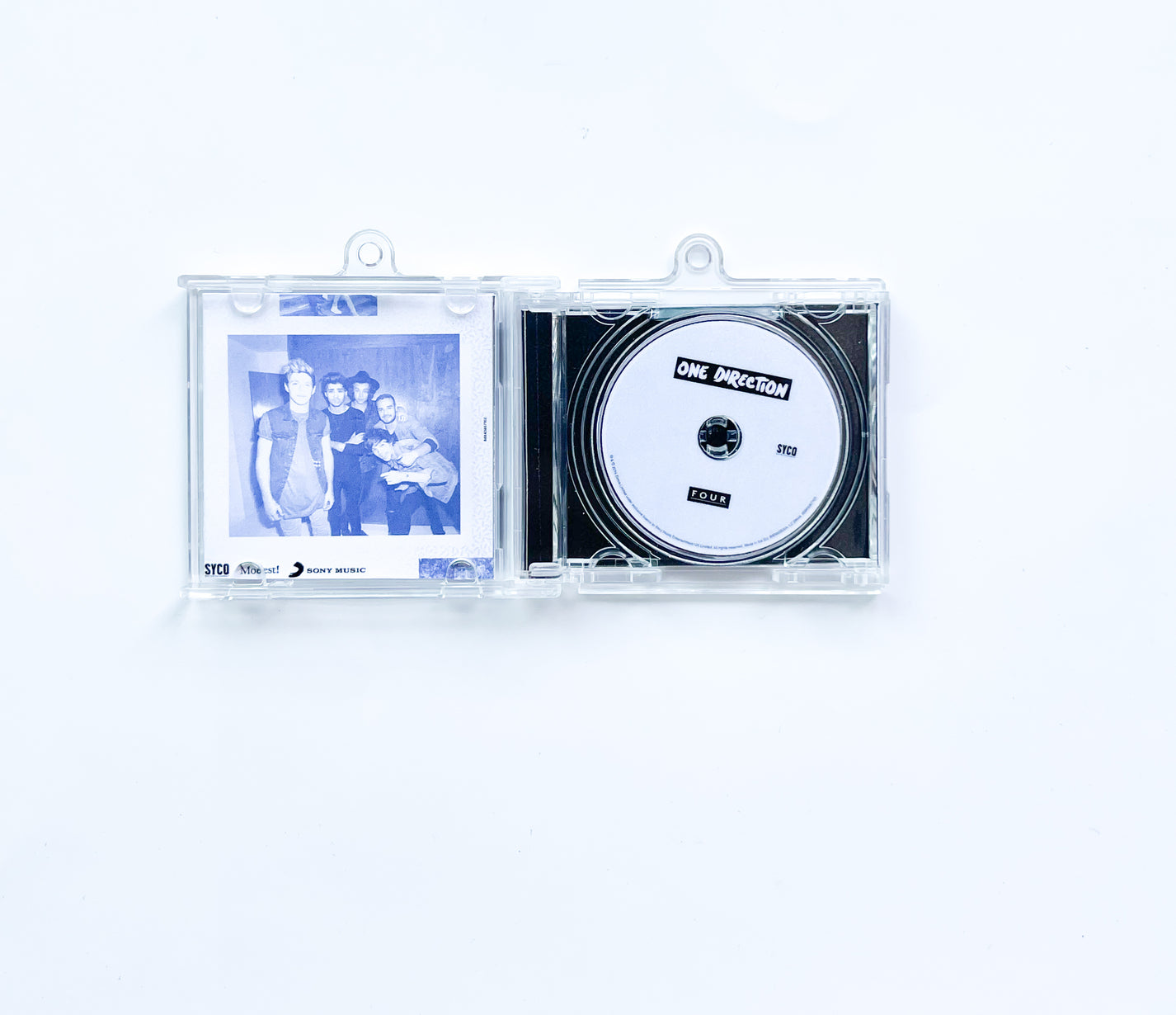 NFC FAN MADE KEYCHAIN - ONE DIRECTION – HS STUDIO